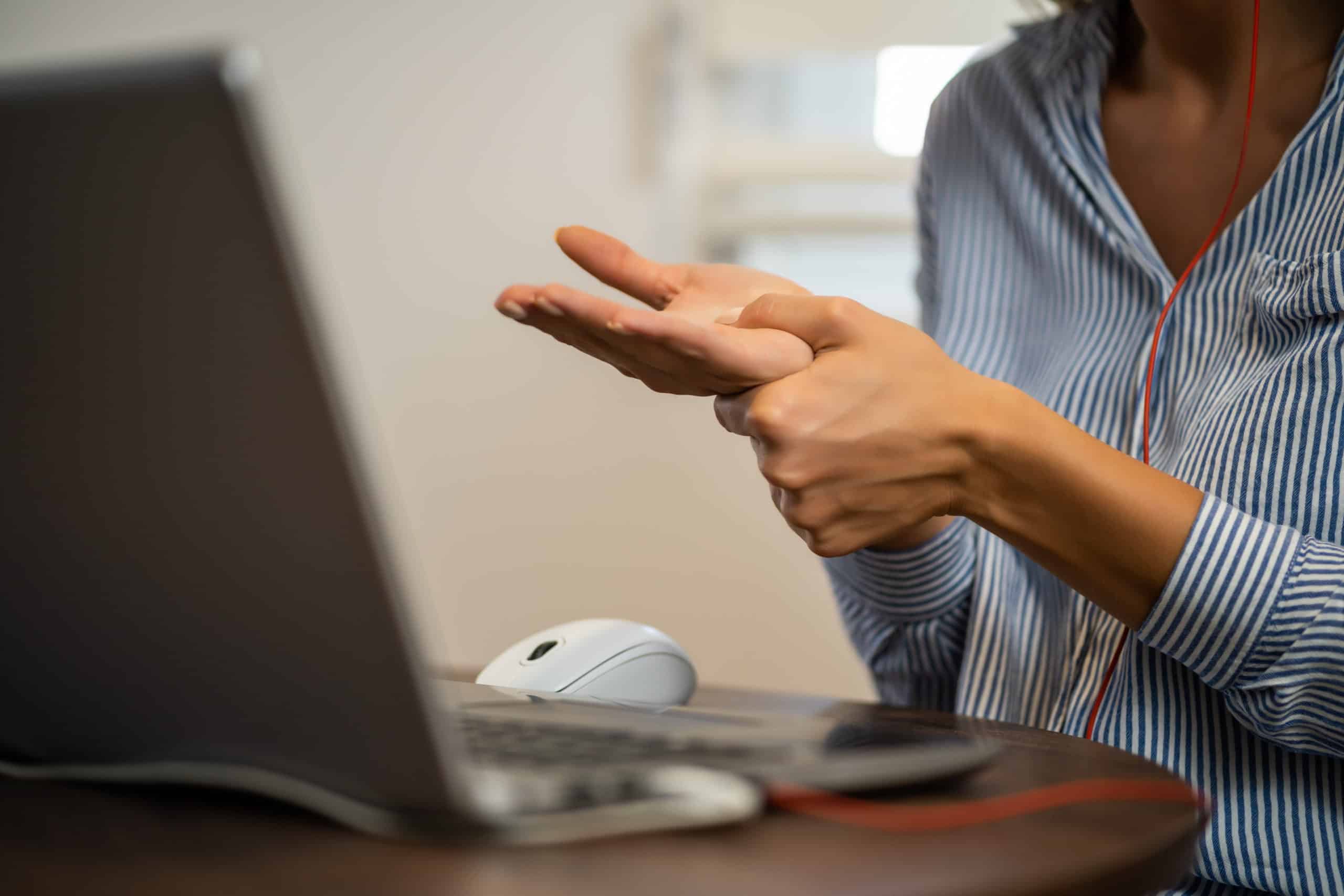 Ténosynovite, comment soulager l’inflammation des tendons de la main ...